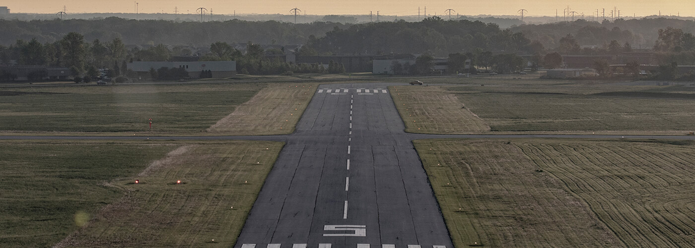 Smith Field Airport - Sweet Aviation